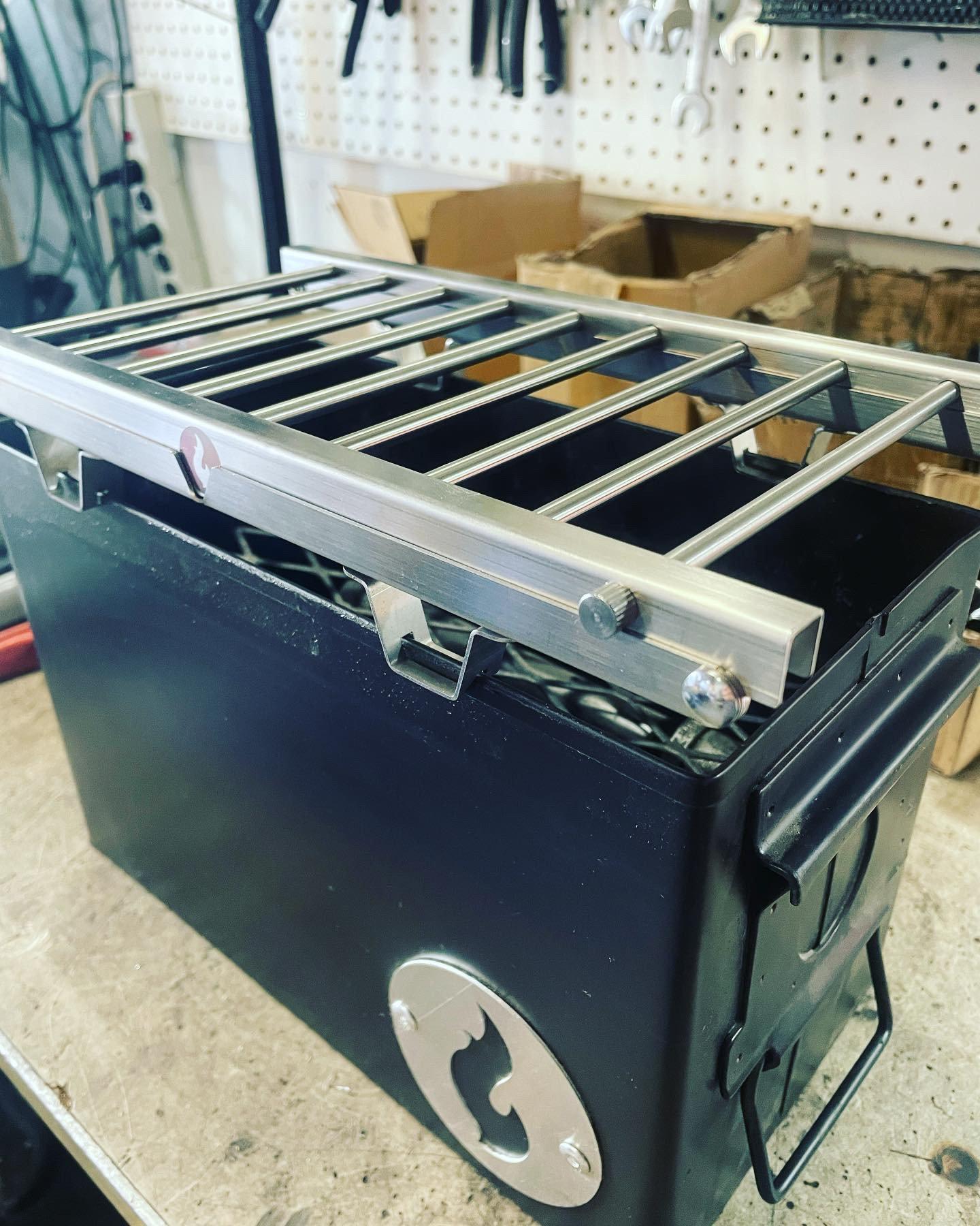 Over-Under Grill Thingy 2.0: Stand and Grill In One! – Magnadyne